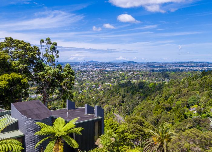 Free property data for 70 Scenic Drive, Titirangi, Auckland - homes.co.nz
