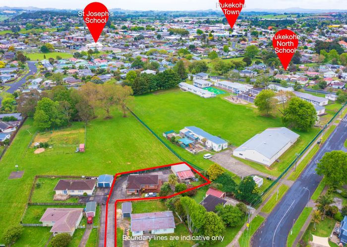 Free property data for 92 Kayes Road, Pukekohe, Pukekohe - homes.co.nz