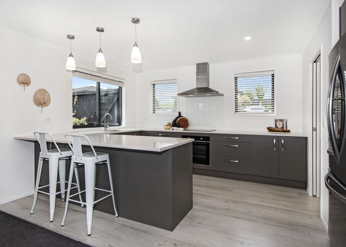 Free property data for 18 Roderick Place, Onerahi, Whangarei - homes.co.nz