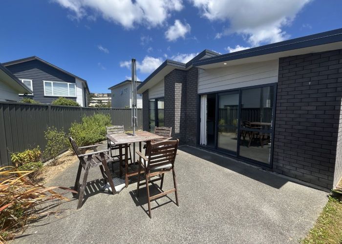For rent | 27 Kaki Drive, Kenepuru, Porirua, Wellington - homes.co.nz