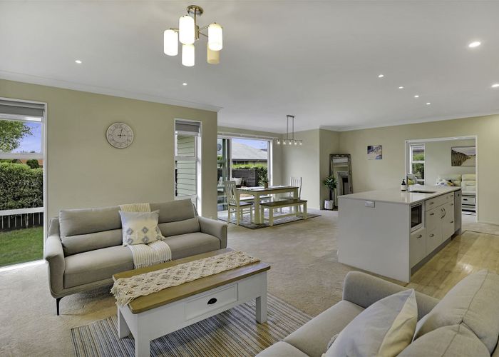 Free property data for 1 Whio Close, Parklands, Christchurch - homes.co.nz