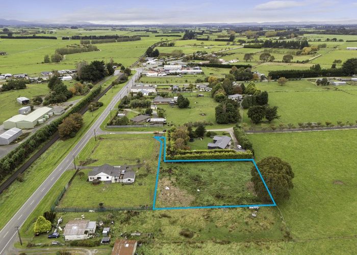 For sale | 4 Robertson Street, Woodlands, Southland, Southland - homes ...