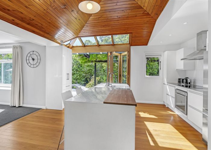 Free property data for 9 Joyce Crescent, Ilam, Christchurch - homes.co.nz