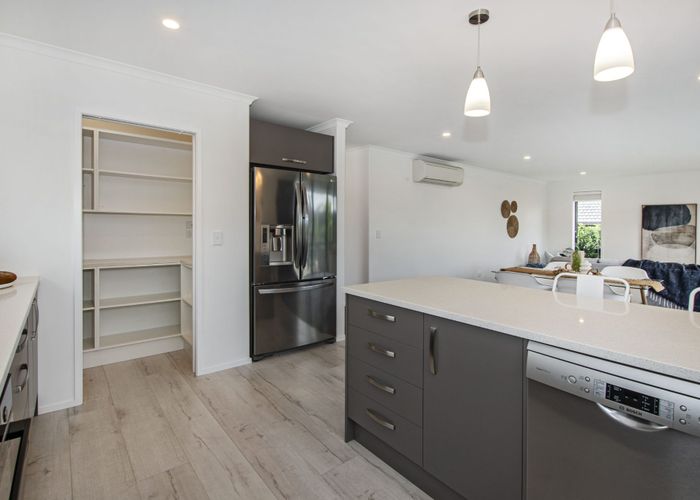 Free property data for 18 Roderick Place, Onerahi, Whangarei - homes.co.nz