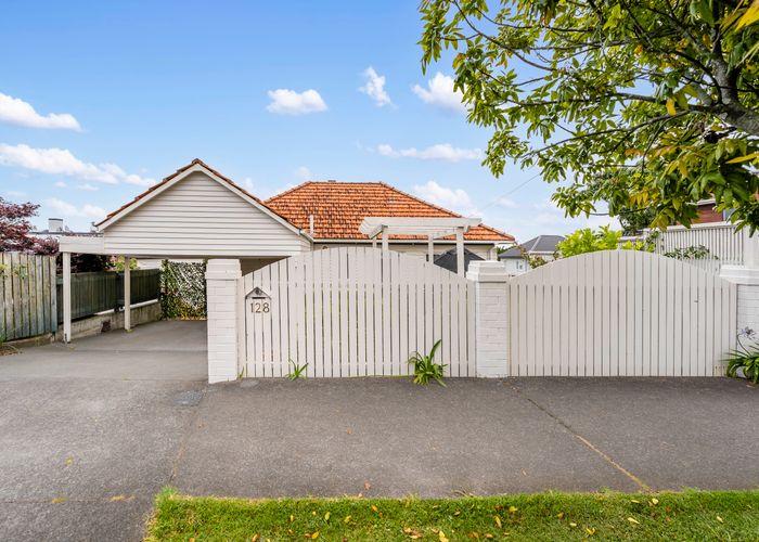 Free property data for 128 Orakei Road, Remuera, Auckland - homes.co.nz
