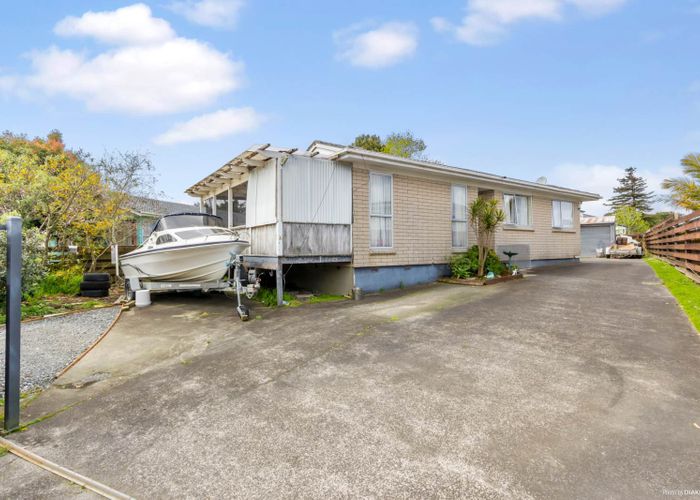 Free property data for 10 Starling Place, Ranui, Auckland - homes.co.nz