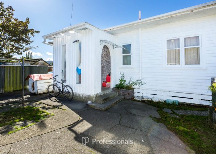 For sale | 29A John Street, Trentham, Upper Hutt, Wellington - homes.co.nz