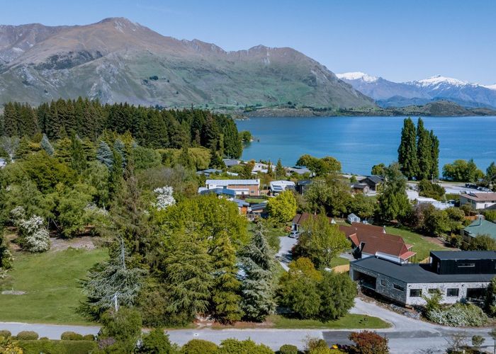 Recently sold | 18 Kidson Lane, Wanaka - homes.co.nz