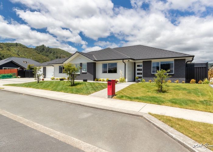 Free property data for 33 Buddle Road, Wallaceville, Upper Hutt - homes ...