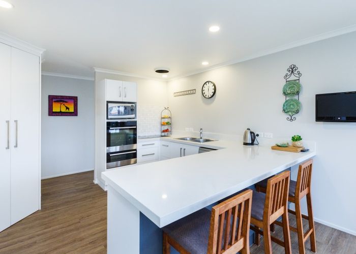 Free property data for 37 Jefferson Crescent, Milson, Palmerston North ...