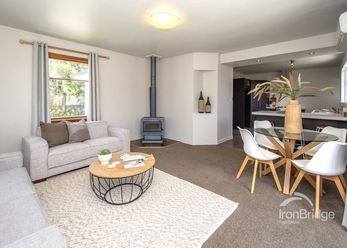 Free property data for 93 Pages Road, Wainoni, Christchurch - homes.co.nz