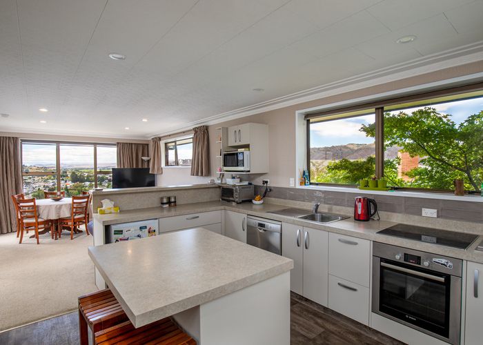 Free property data for 10 View Road, Bridge Hill, Alexandra - homes.co.nz