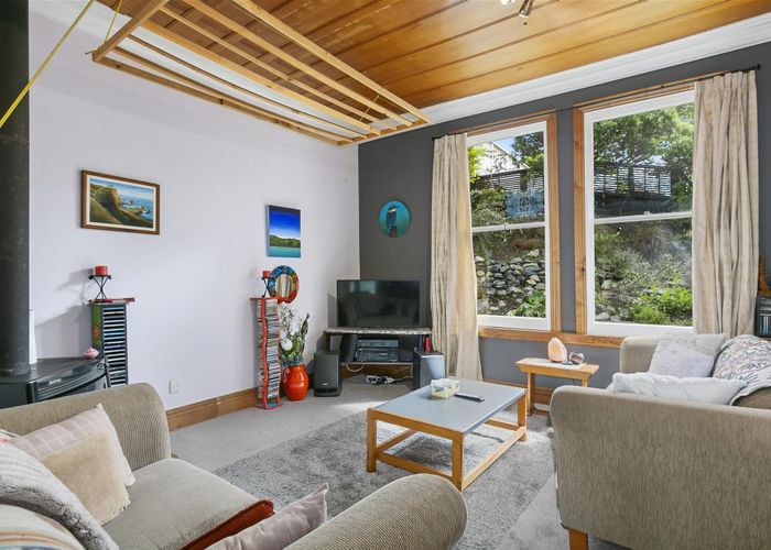 Free property data for 67 Elm Row, Dunedin Central, Dunedin - homes.co.nz