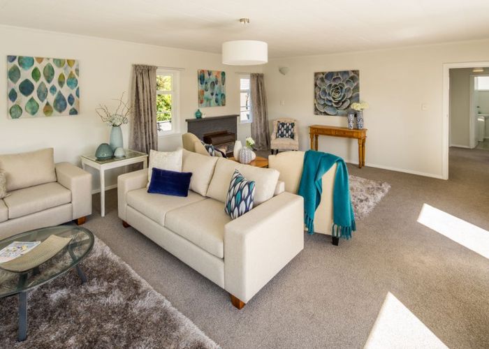 Free property data for 4 KENNEDY GR, Stokes Valley, Lower Hutt - homes ...