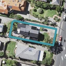 Free property data for 300 Hurstmere Road, Takapuna, Auckland - homes.co.nz