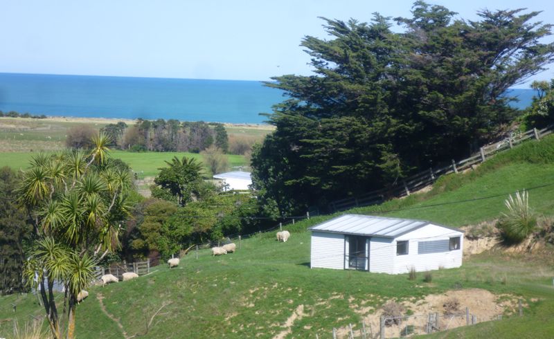 Free property data for 12 Whangaimoana Beach RD, Whāngaimoana, Pirinoa ...