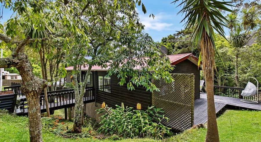 Free property data for 2/36 James Street, Bayview, Auckland - homes.co.nz