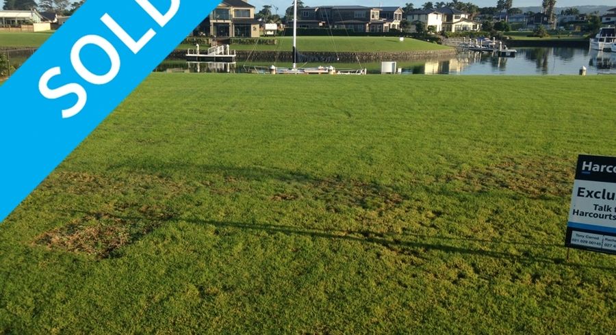 Free property data for 15 Fred Carr Place, One Tree Point - homes.co.nz