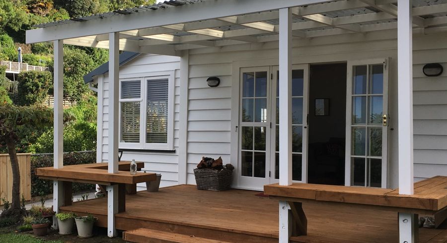 Free property data for 1 Priestley Road, Bluff Hill, Napier - homes.co.nz