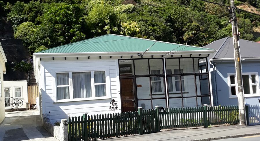 Free property data for 176 Aro Street, Aro Valley, Wellington - homes.co.nz