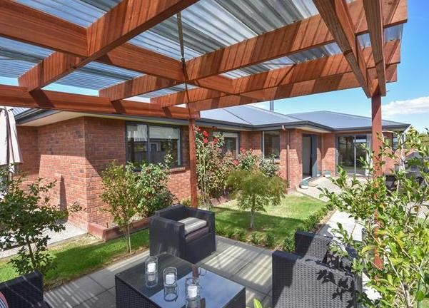 Free property data for 10 Kura Place, Mosgiel, Mosgiel - homes.co.nz