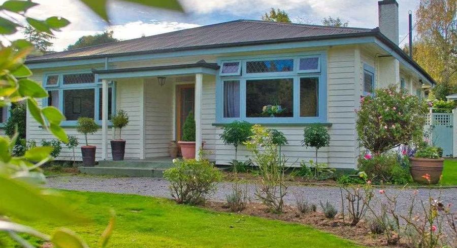 Free property data for 6 Terrace End, Lansdowne, Masterton - homes.co.nz