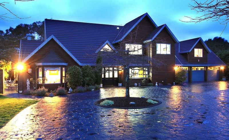 Free property data for 80 Joseph Banks Drive, Whitby, Porirua - homes.co.nz