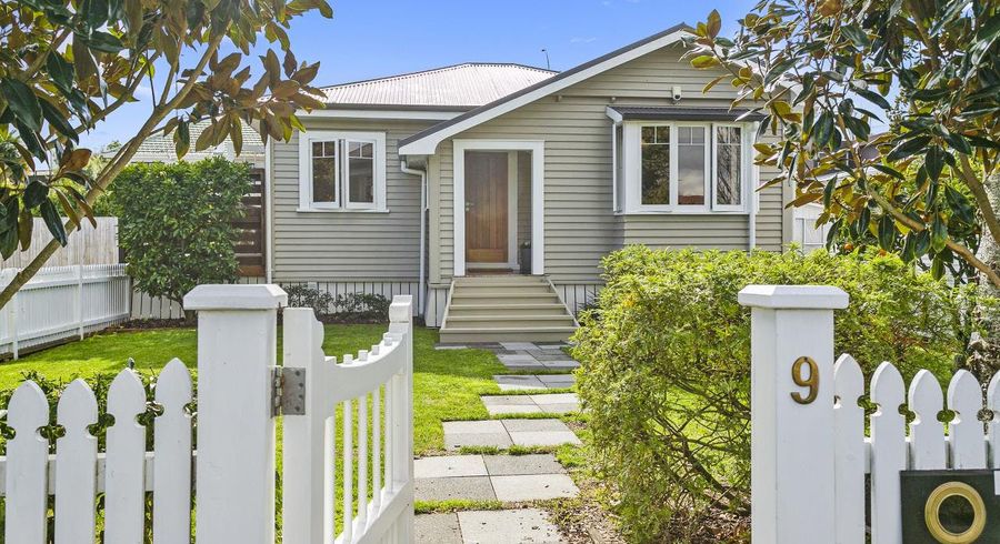 Free property data for 9 Bretton Terrace, Hillcrest, Hamilton - homes.co.nz
