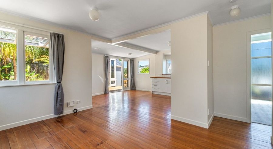 Free property data for 10 Mostyn Street, Kingsland, Auckland - homes.co.nz