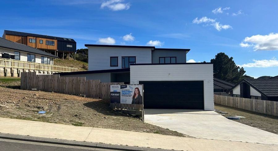 Free property data for 21 Topsail Way, Whitby, Porirua - homes.co.nz