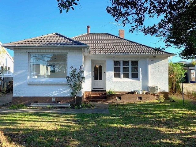 Free property data for 102 Naenae Road, Naenae, Lower Hutt - homes.co.nz