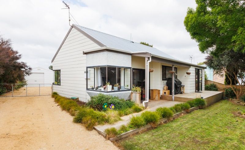 Free property data for 18 Phillips Street, Sanson, Sanson - homes.co.nz