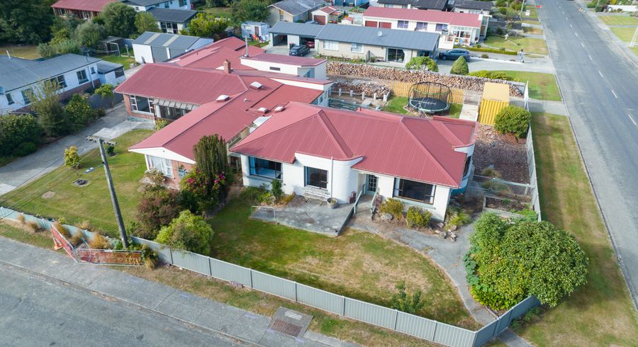 Free property data for 52 Elizabeth Street, Gore, Gore - homes.co.nz