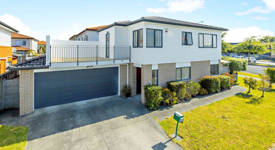 Free property data for 10 Erica Road, Flat Bush, Auckland - homes.co.nz