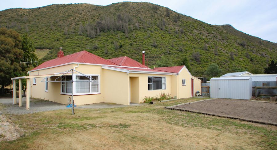 Free property data for 28 Bowen Street, Kurow - homes.co.nz