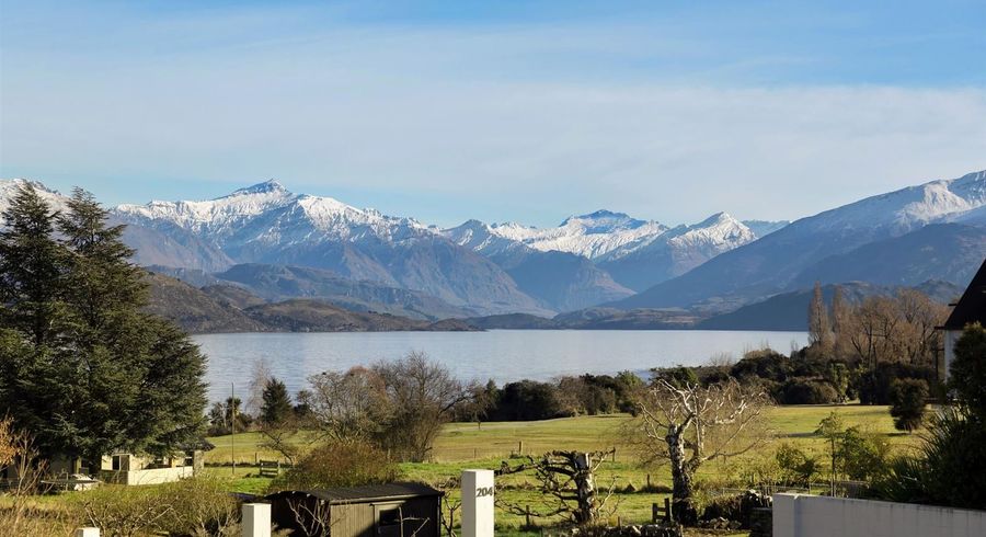 Free property data for 200A Beacon Point Road, Wanaka - homes.co.nz