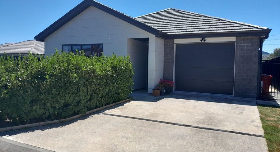 Free property data for 48 Te Kaeaea Crescent, Wallaceville, Upper Hutt ...