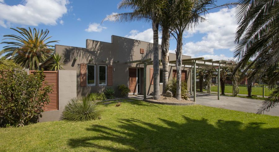 Free property data for 71 Athenree Road, Athenree, Waihi Beach - homes ...