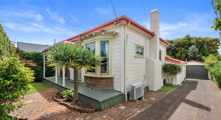 Free property data for 18 Calliope Road, Devonport, Auckland - homes.co.nz