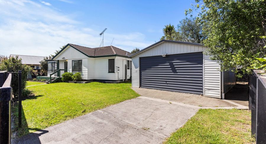 Free property data for 37 Rosemead Place, Randwick Park, Auckland ...
