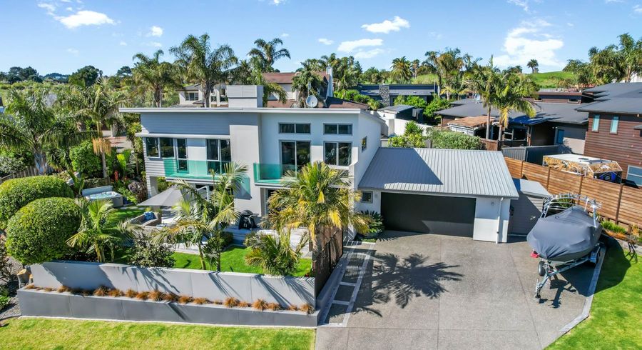 Free property data for 12 Tui Brae, Beachlands, Auckland - homes.co.nz