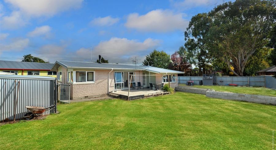 Free property data for 14 Leeston Road, Springston, Springston - homes ...