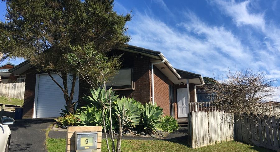 Free property data for 9 Sherpa Place, Massey, Auckland - homes.co.nz