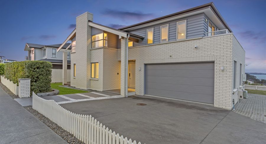 Free property data for 33 Te Oneroa Way, Long Bay, Auckland - homes.co.nz