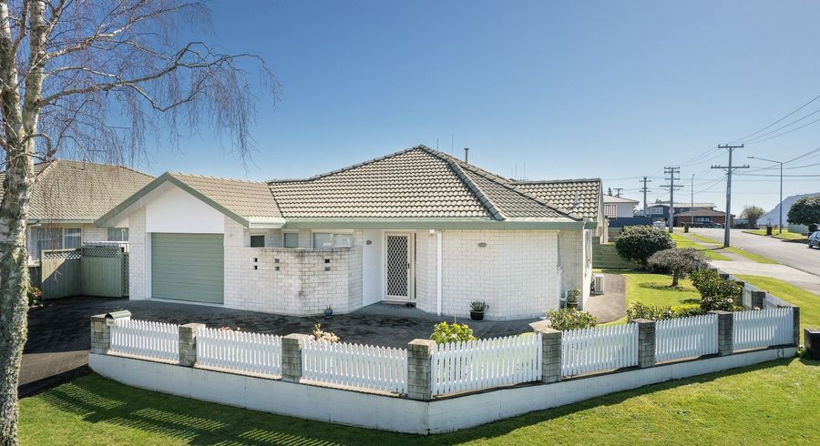 Free property data for 28 Ngahere Street, Otumoetai, Tauranga - homes.co.nz