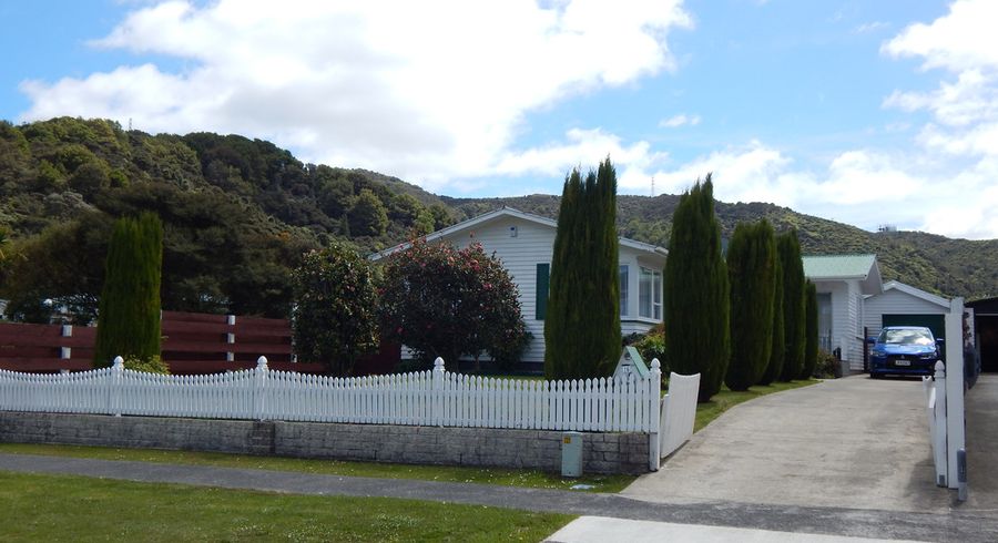 Free property data for 16 Manutuke Street, Wainuiomata, Lower Hutt ...