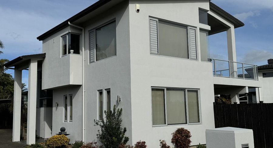 Free property data for 9 Armstrong Farm Drive, East Tamaki Heights ...