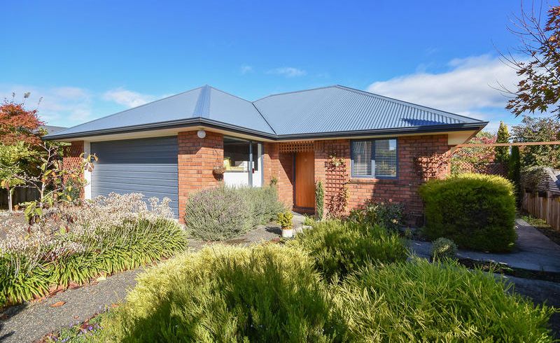 Free property data for 21 Kura Place, Mosgiel, Mosgiel - homes.co.nz