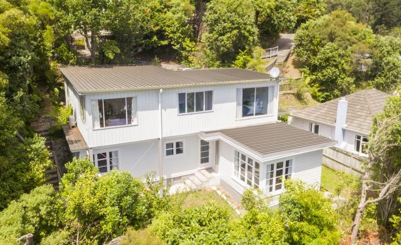 Free property data for 35 Woodvale Grove, Fairfield, Lower Hutt - homes ...