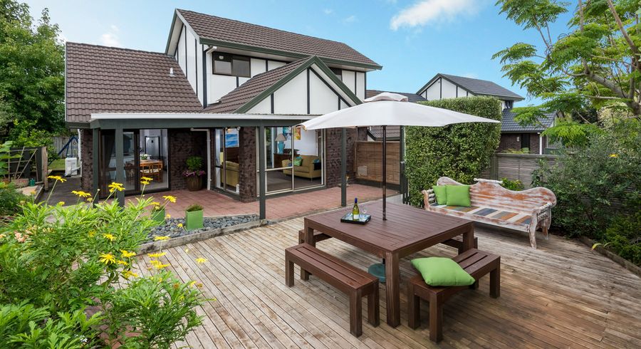 Free property data for 1/6 Venus Place, Half Moon Bay, Auckland - homes ...